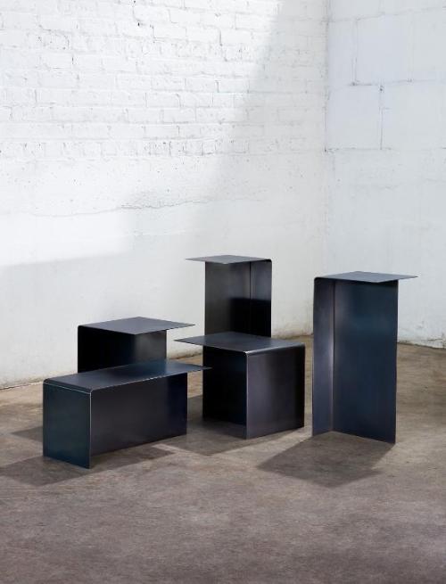 T Table Collection - Salon