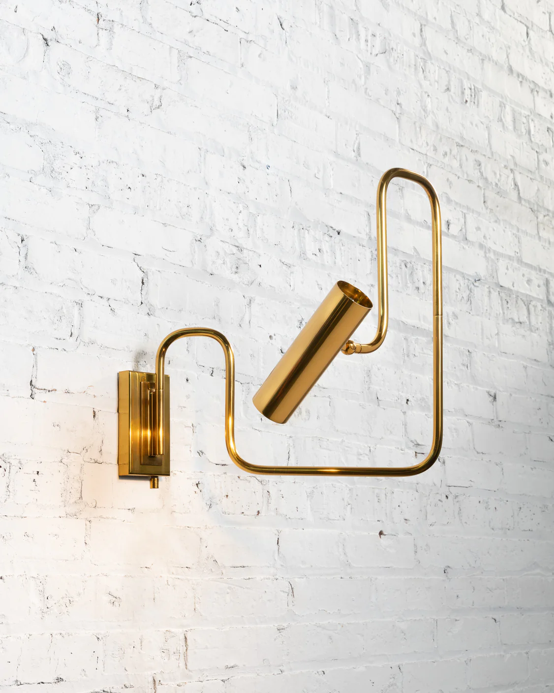 Pivot Single Sconce - Salon